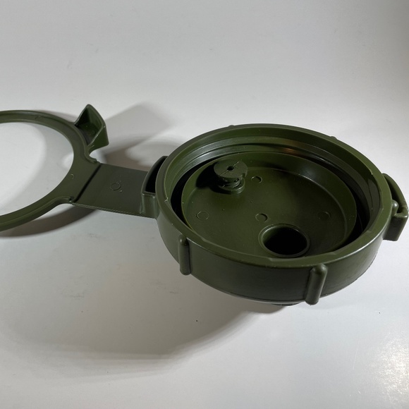 Military Surplus -NEW | Dining | 5 Gallon Us Military Water Jerry Can ...